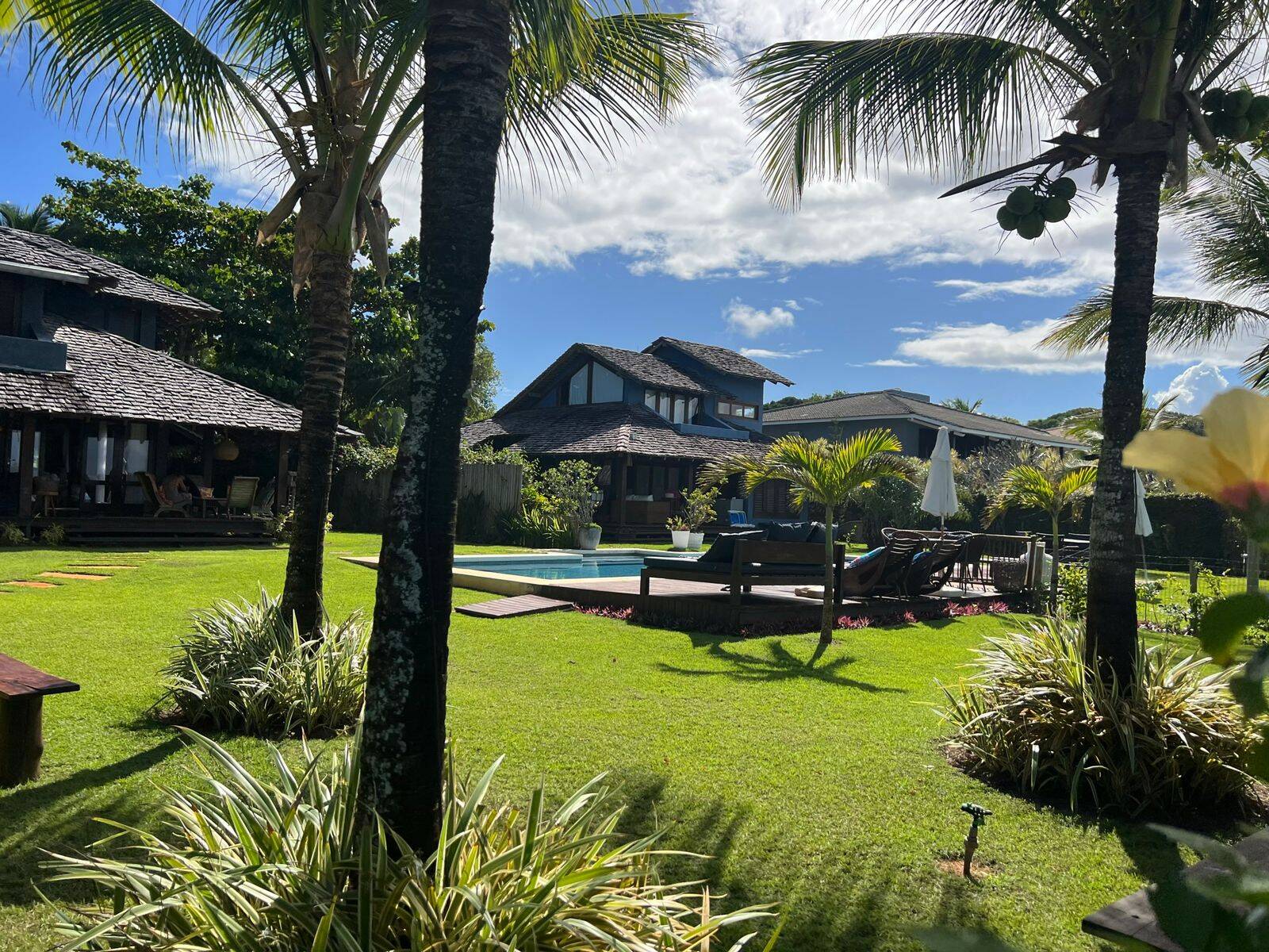CASA PÉ NA AREIA NA ESTRADA DA BALSA ARRAIAL D´AJUDA - 1308